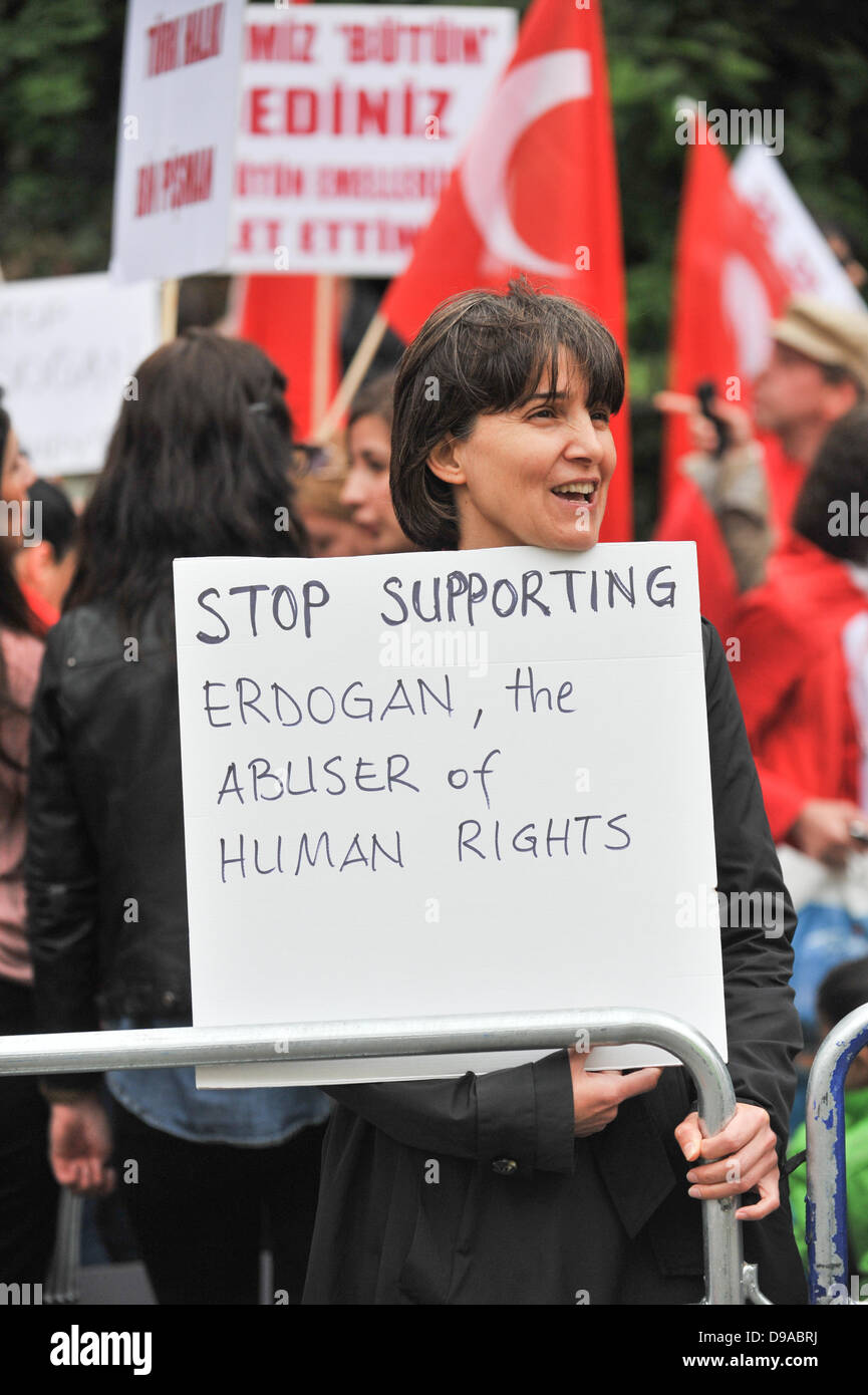 Turkish embassy london hi-res stock photography and images - Alamy