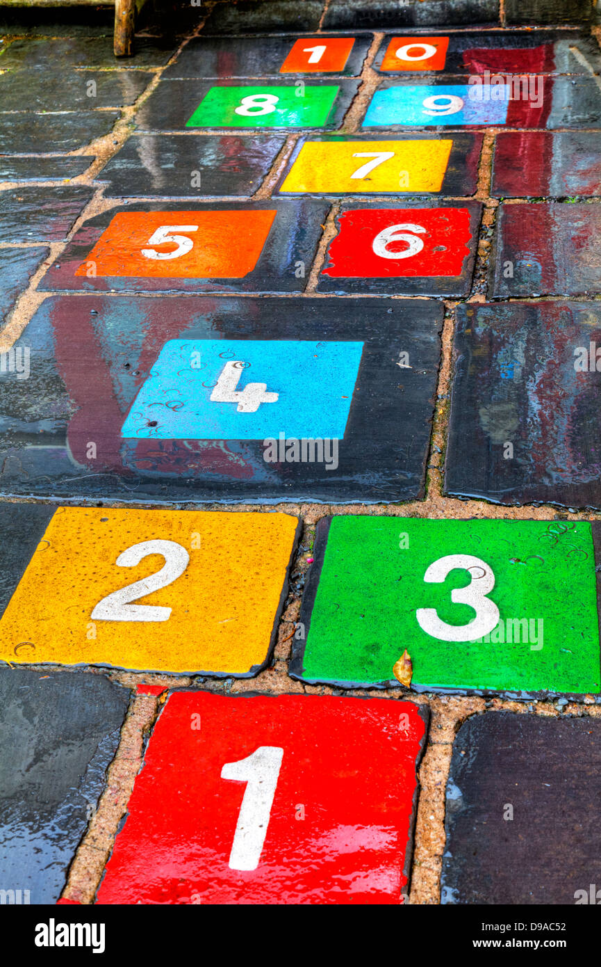hopscotch in colour color numbers one to ten 1 to 10 Stock Photo - Alamy