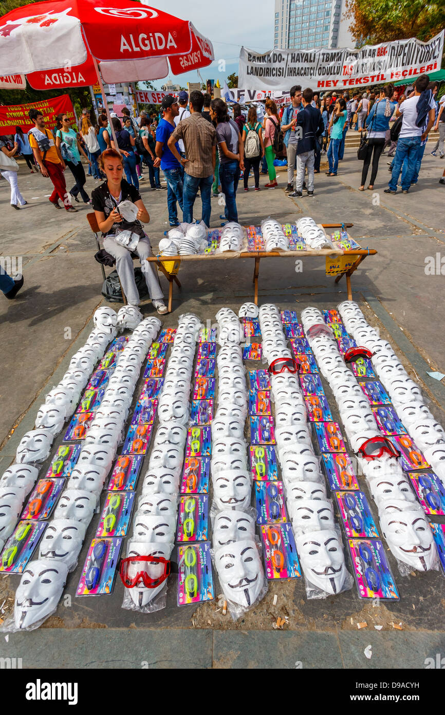 Anonymous mask protests hi-res stock photography and images - Alamy