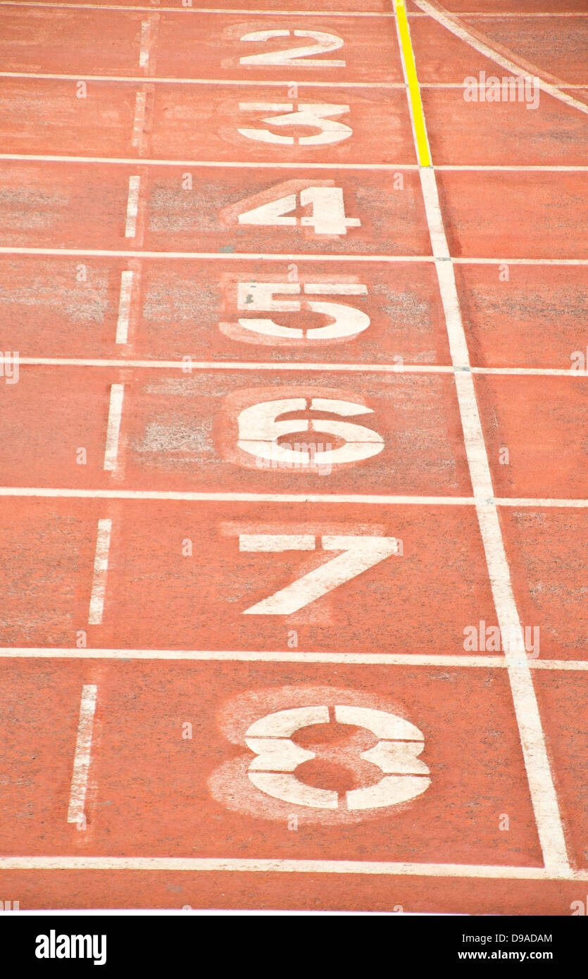 Red track hi-res stock photography and images - Alamy