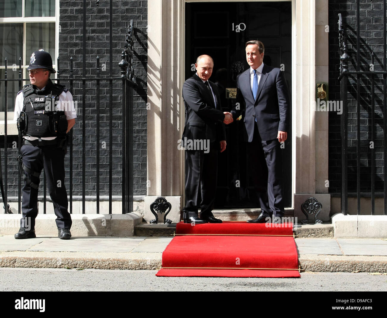 VLADIMIR PUTIN & DAVID CAMERON RUSSIAN PRESIDENT AND BRITISH 16 June ...