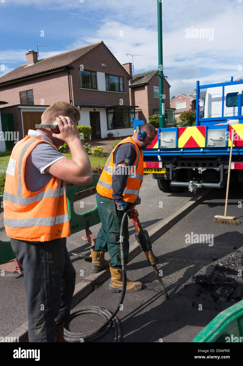 Sewer manhole hi-res stock photography and images - Alamy