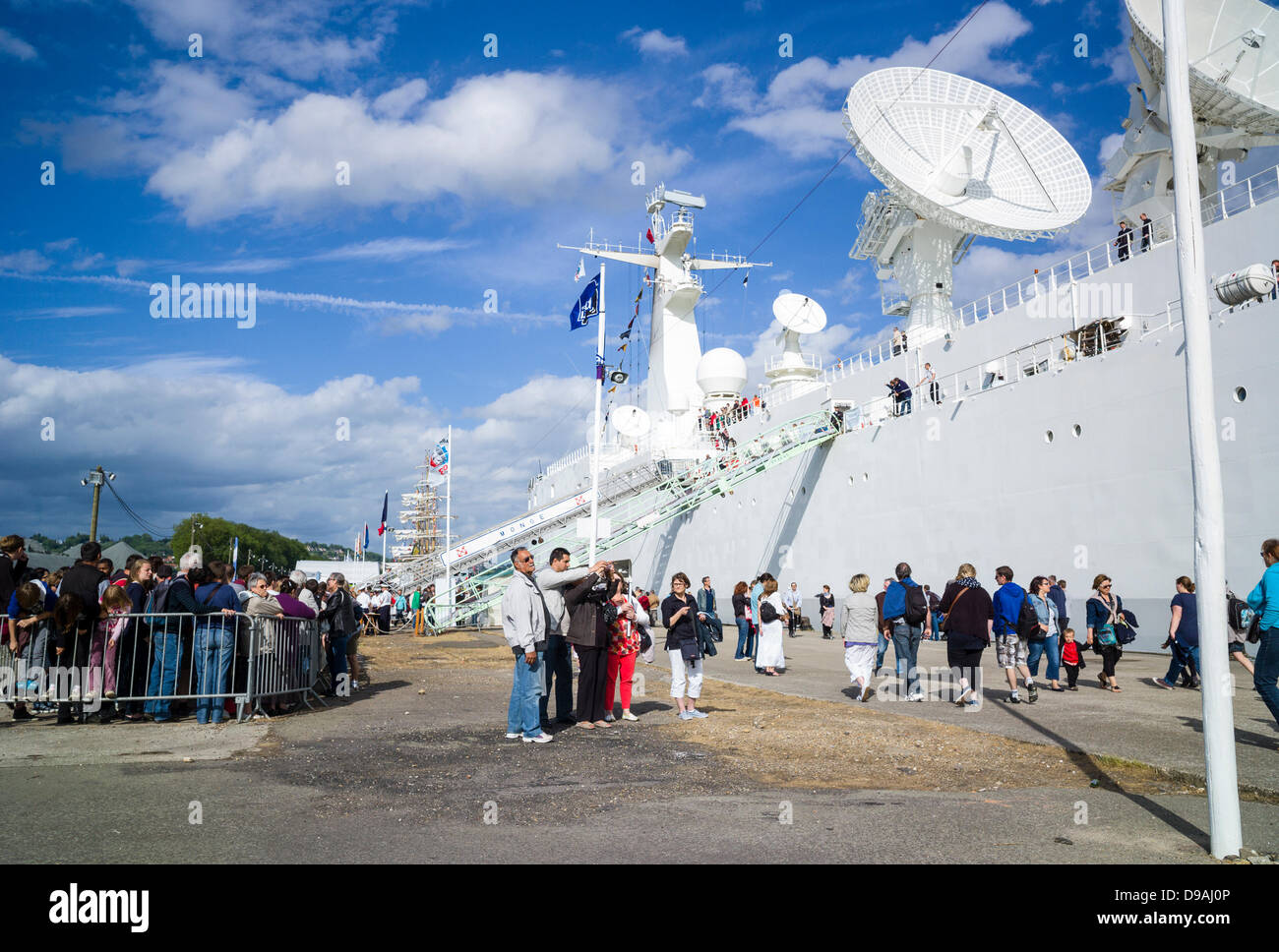 Monge hi-res stock photography and images - Alamy