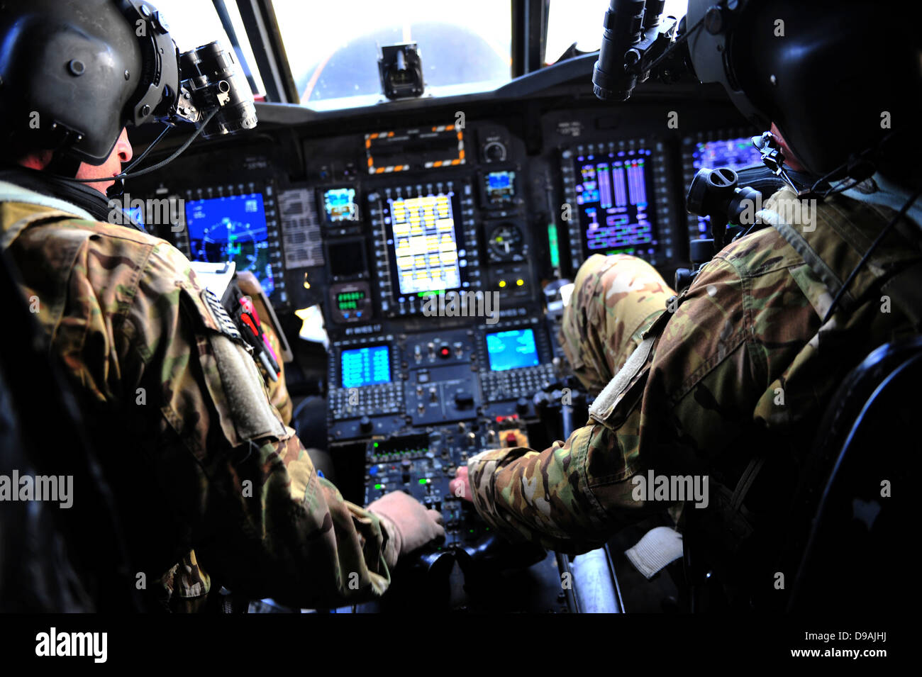 Army Helicopter Pilot Cockpit US Army Pushes Cockpit Management