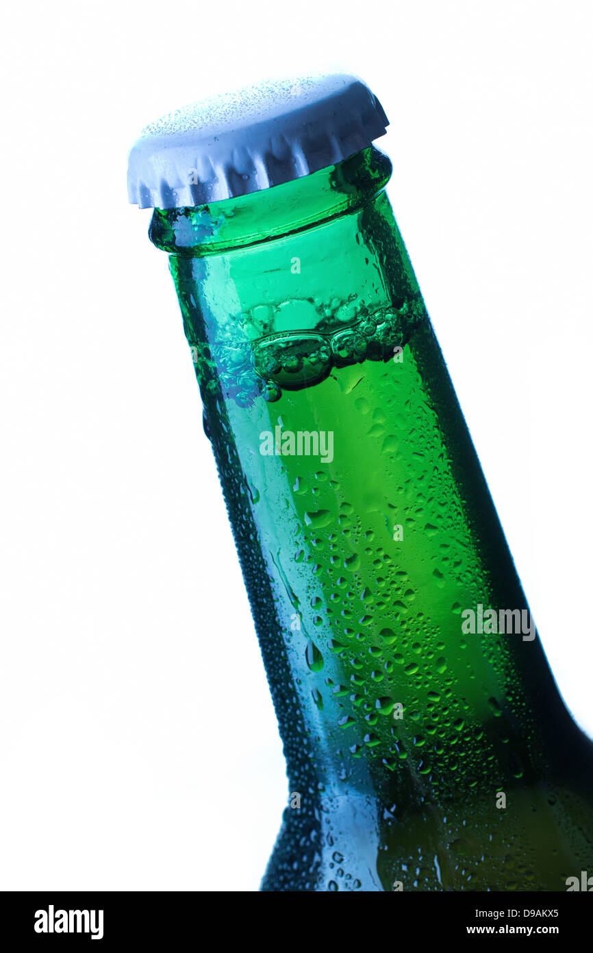 Beer bottle water splash hi-res stock photography and images - Alamy