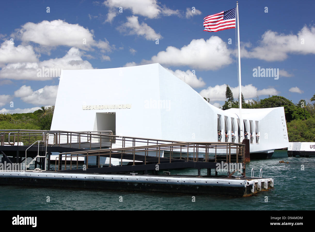 Pearl harbor memorial hi-res stock photography and images - Alamy