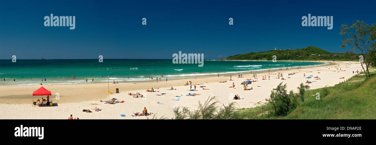 Main Beach with the lighthouse in Byron Bay Stock Photo - Alamy