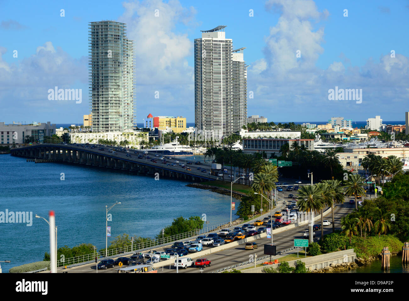 Miami skyline florida hi-res stock photography and images - Alamy