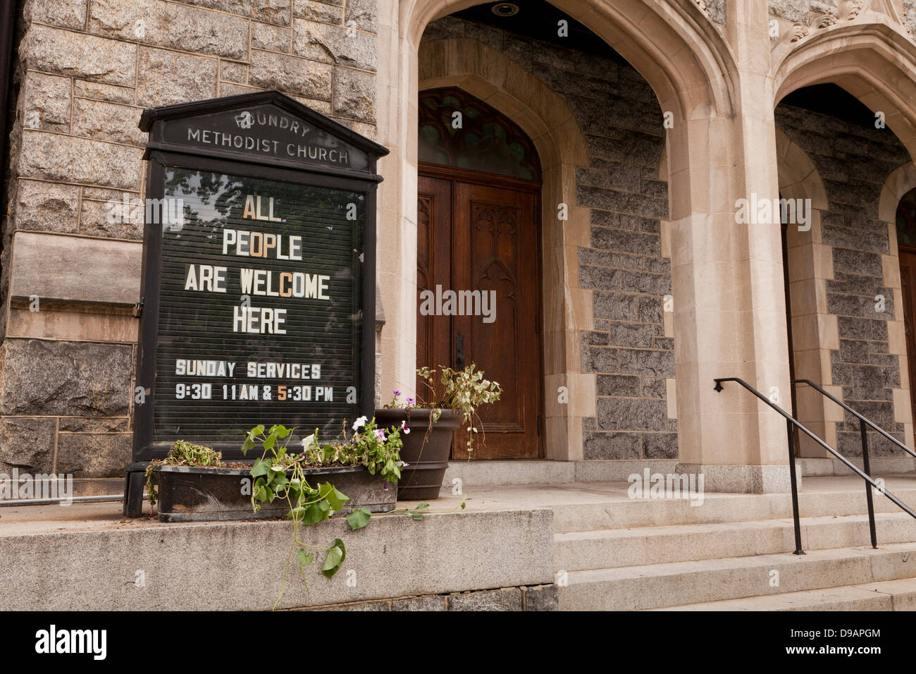 All people welcome church sign Stock Photo - Alamy