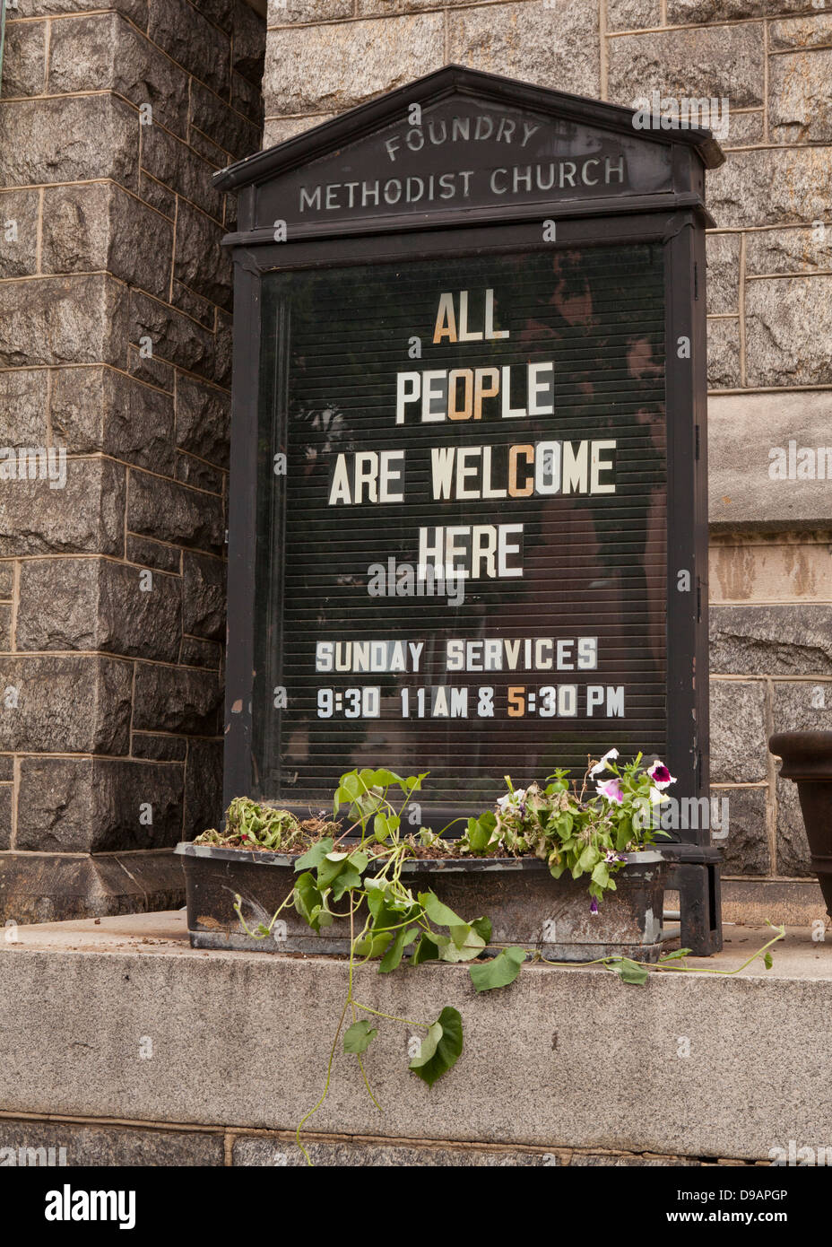 All people welcome church sign Stock Photo - Alamy