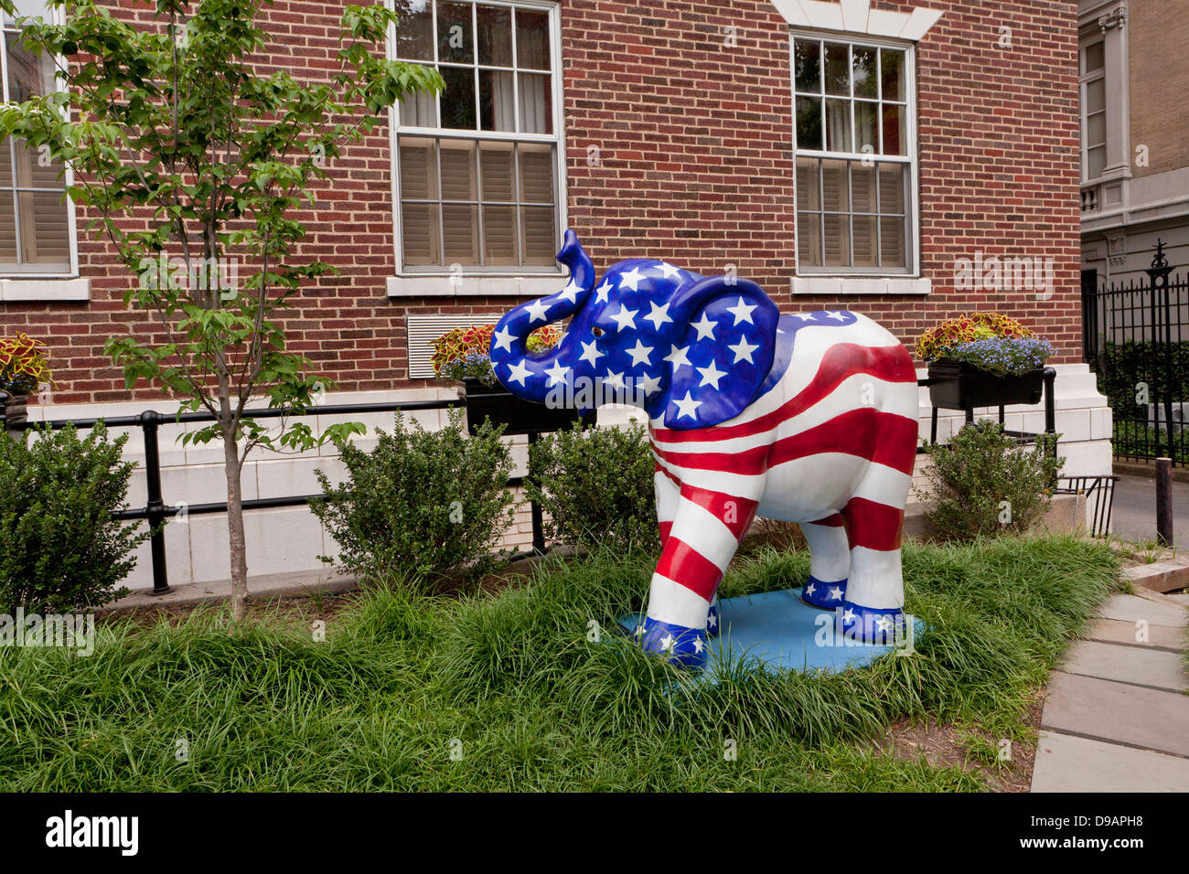 Elephant american flag hi-res stock photography and images - Alamy