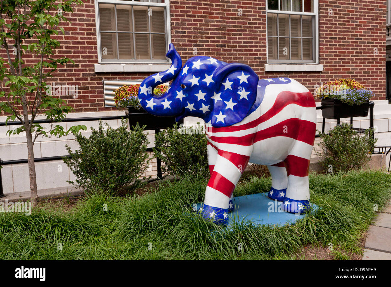 Elephant american flag hi-res stock photography and images - Alamy