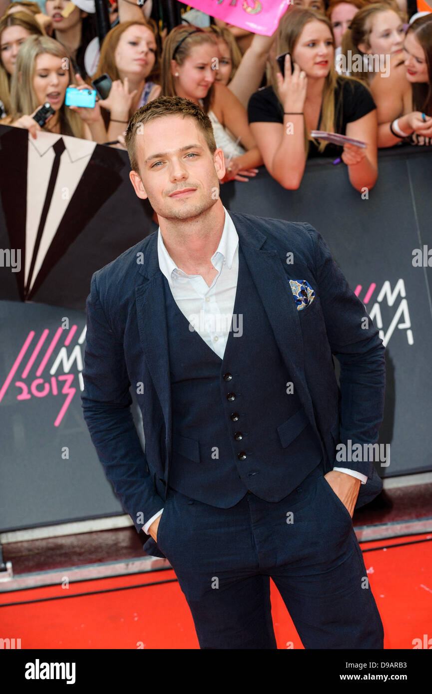 Patrick j. adams hi-res stock photography and images - Alamy