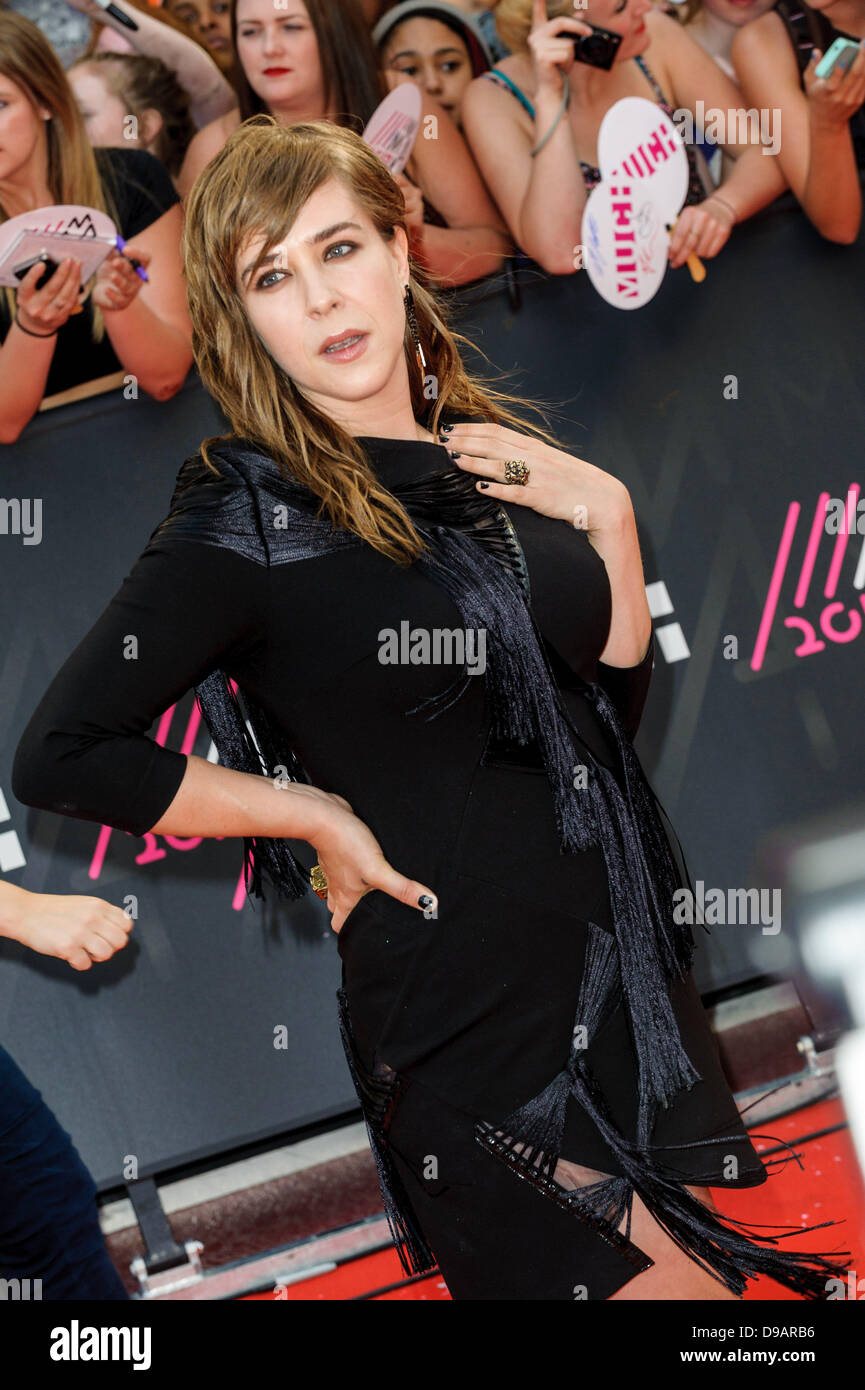 Toronto, Ontario, Canada. 16th June, 2013. Singer SERENA RYDER arrives ...