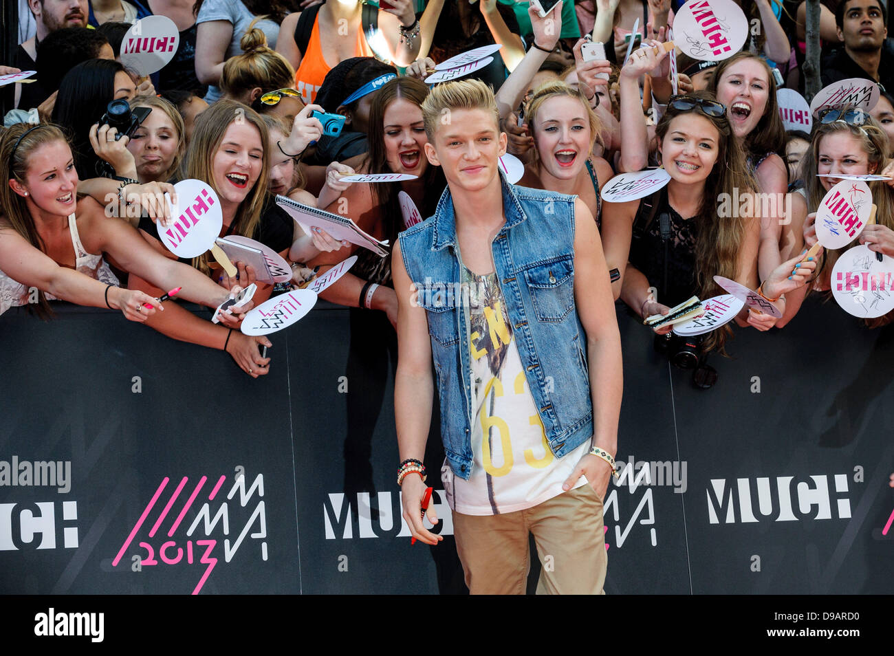 Toronto, Ontario, Canada. 16th June, 2013. Singer CODY SIMPSON arrives ...