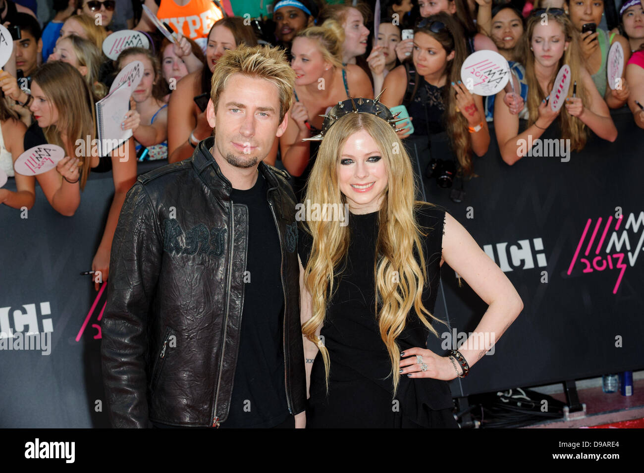 Avril lavigne and chad kroeger hi-res stock photography and images - Alamy