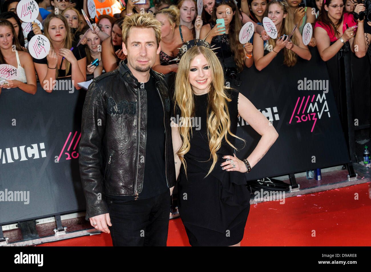 Avril lavigne and chad kroeger hi-res stock photography and images - Alamy