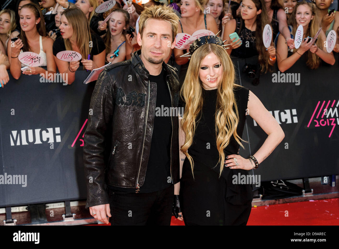 Avril lavigne and chad kroeger hi-res stock photography and images - Alamy