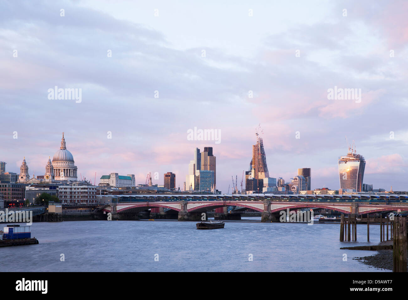 River Thames View, London, United Kingdom. Architect: N/A, 2013 ...