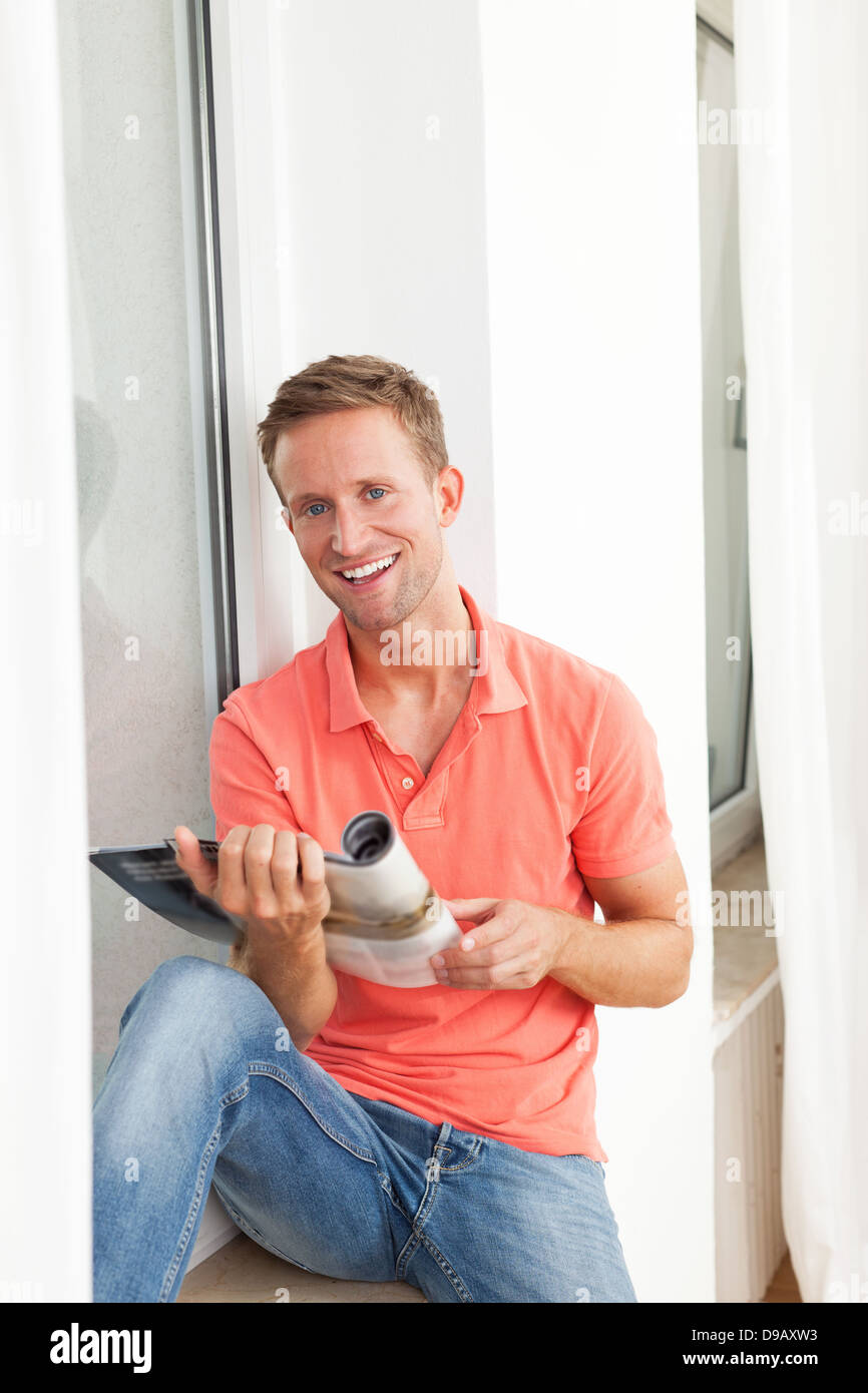 Contently home hi-res stock photography and images - Alamy