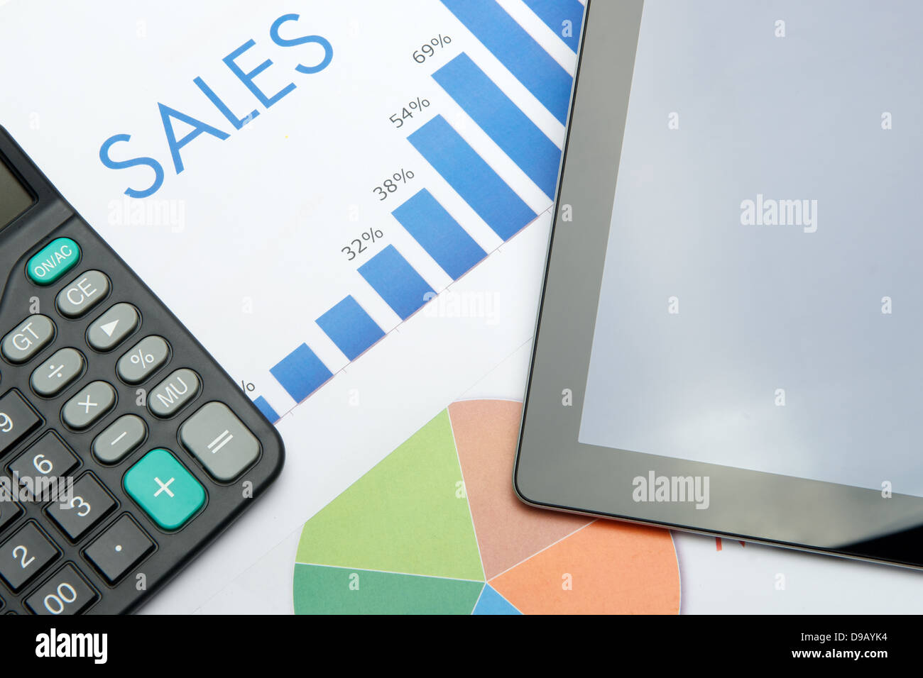 Trend reports hi-res stock photography and images - Alamy