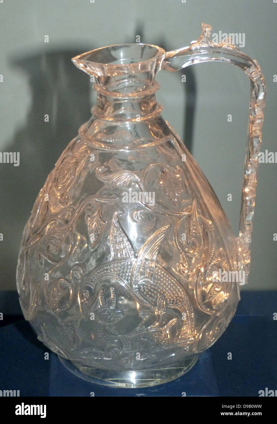 Ewer hi-res stock photography and images - Alamy