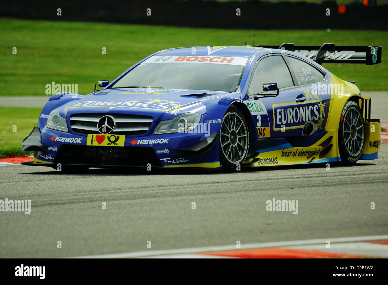 Deutsche Tourenwagon Masters. DTM Touring Car series. Round 2. Brands ...
