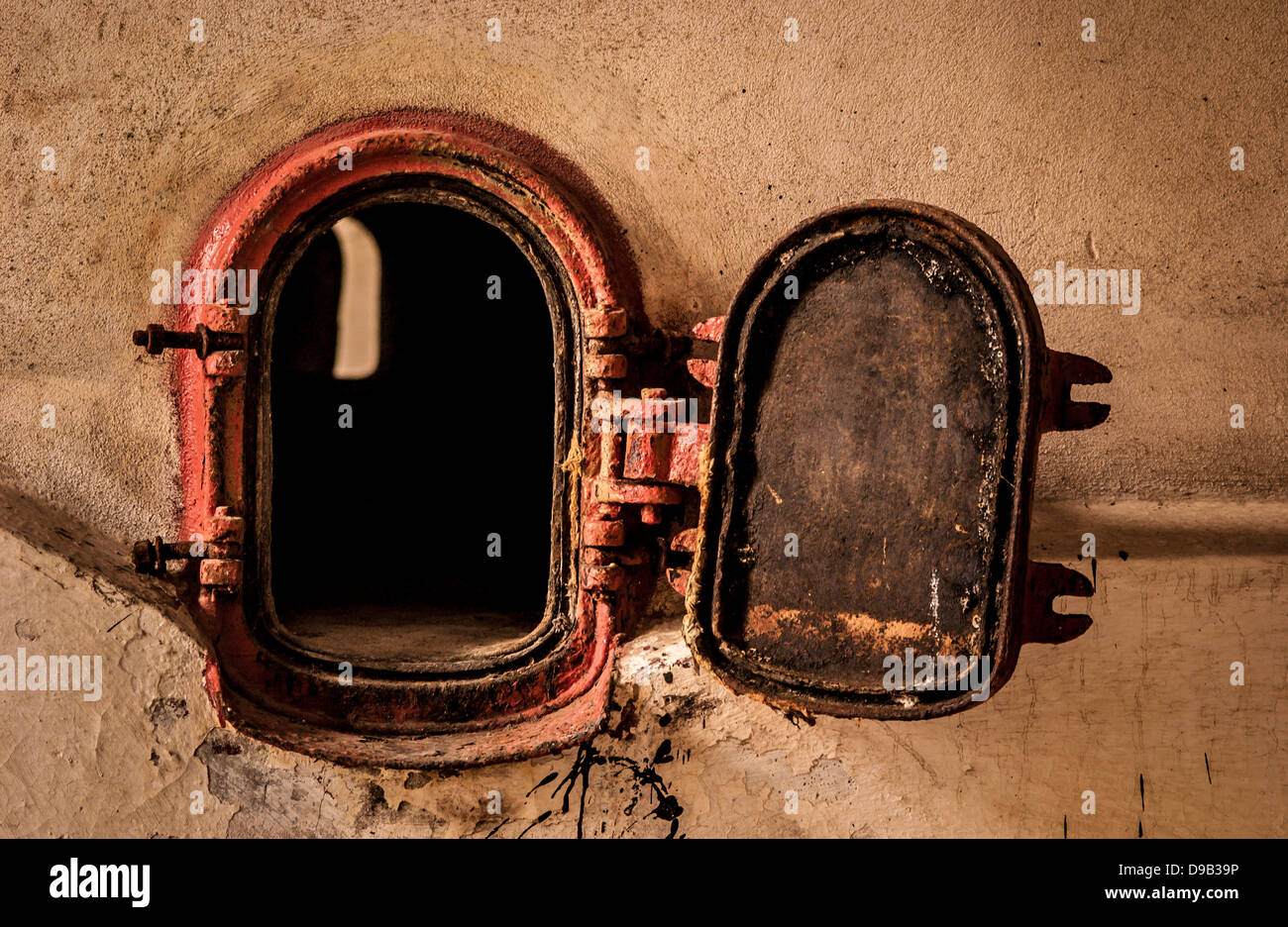 Tank opening inside hi-res stock photography and images - Alamy