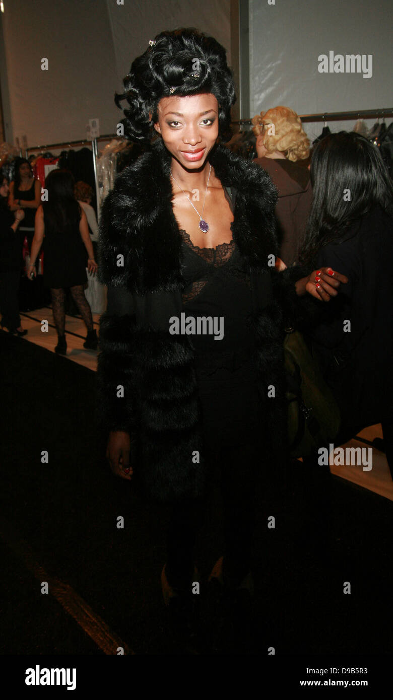 Model Mercedes-Benz Fashion Week - Fall 2012 - Zang Toi - Backstage New ...