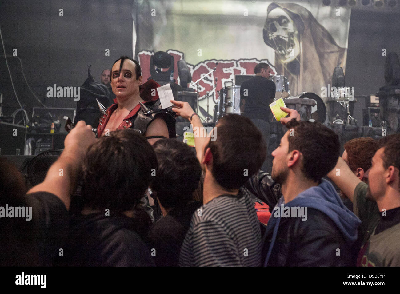 The Misfits performing live in concert at Cine Teatro de Corroios ...