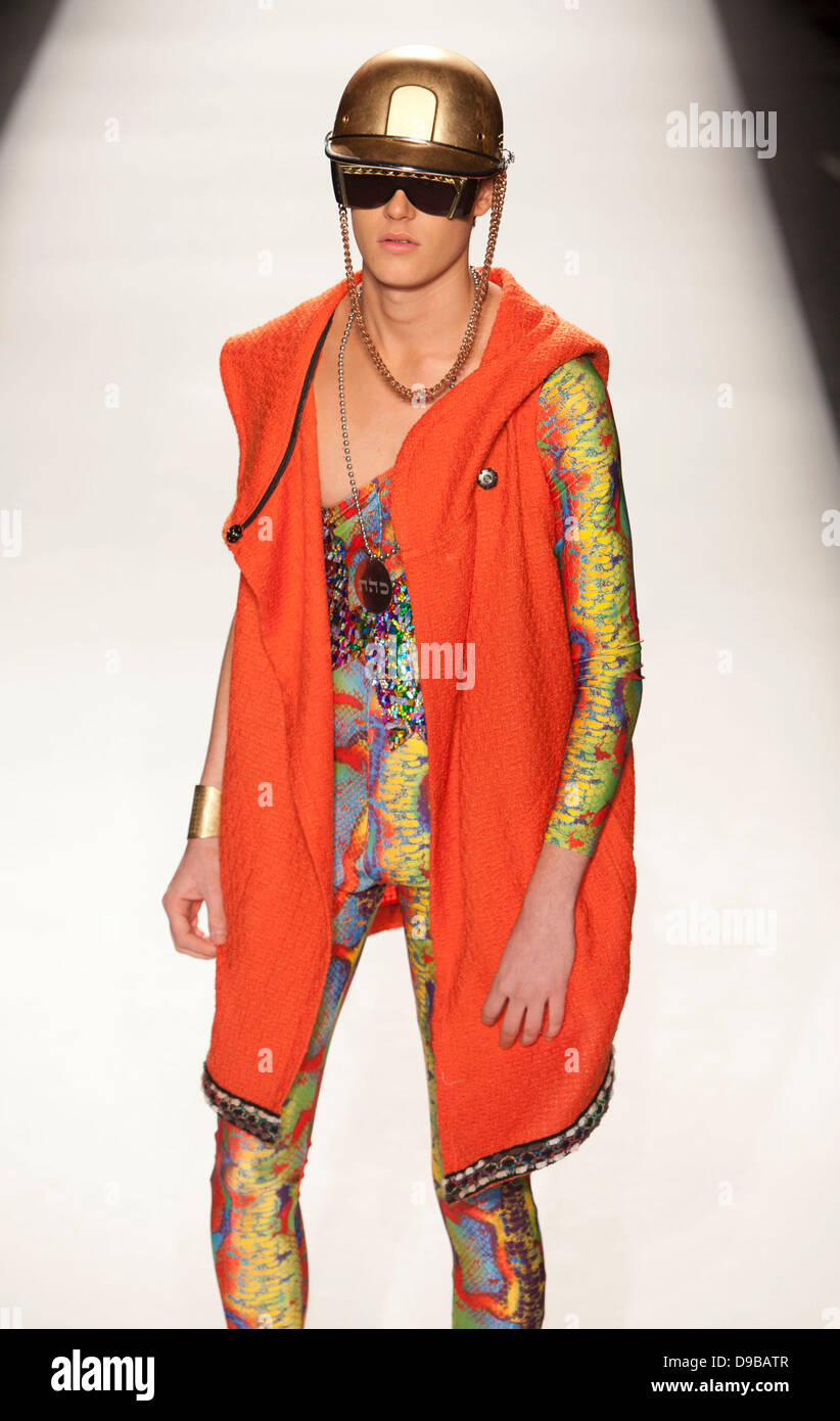 Model Mercedes-Benz Fashion Week Fall 2012 - Richie Rich & Ross Higgins ...