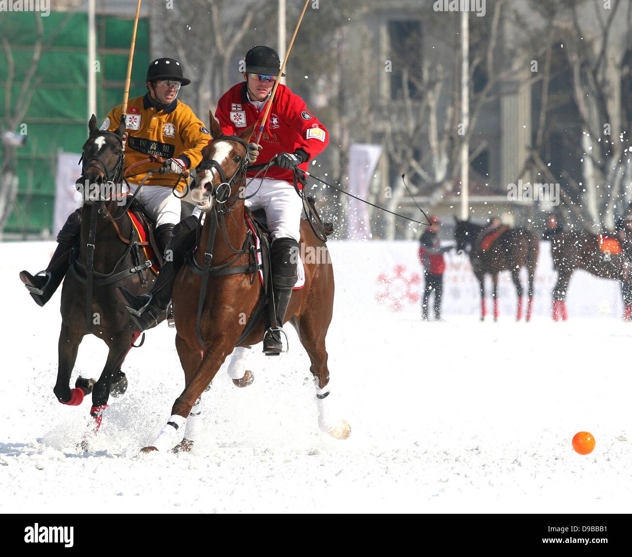 Max Charlton ( R ) of England and Mart’n Inchauspe of Hong Kong China ...