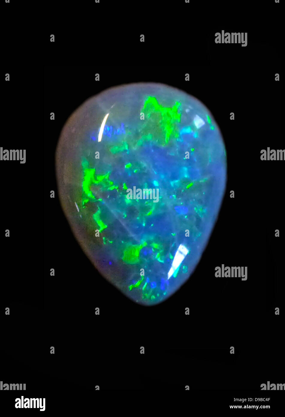 Heart shaped opal hi-res stock photography and images - Alamy