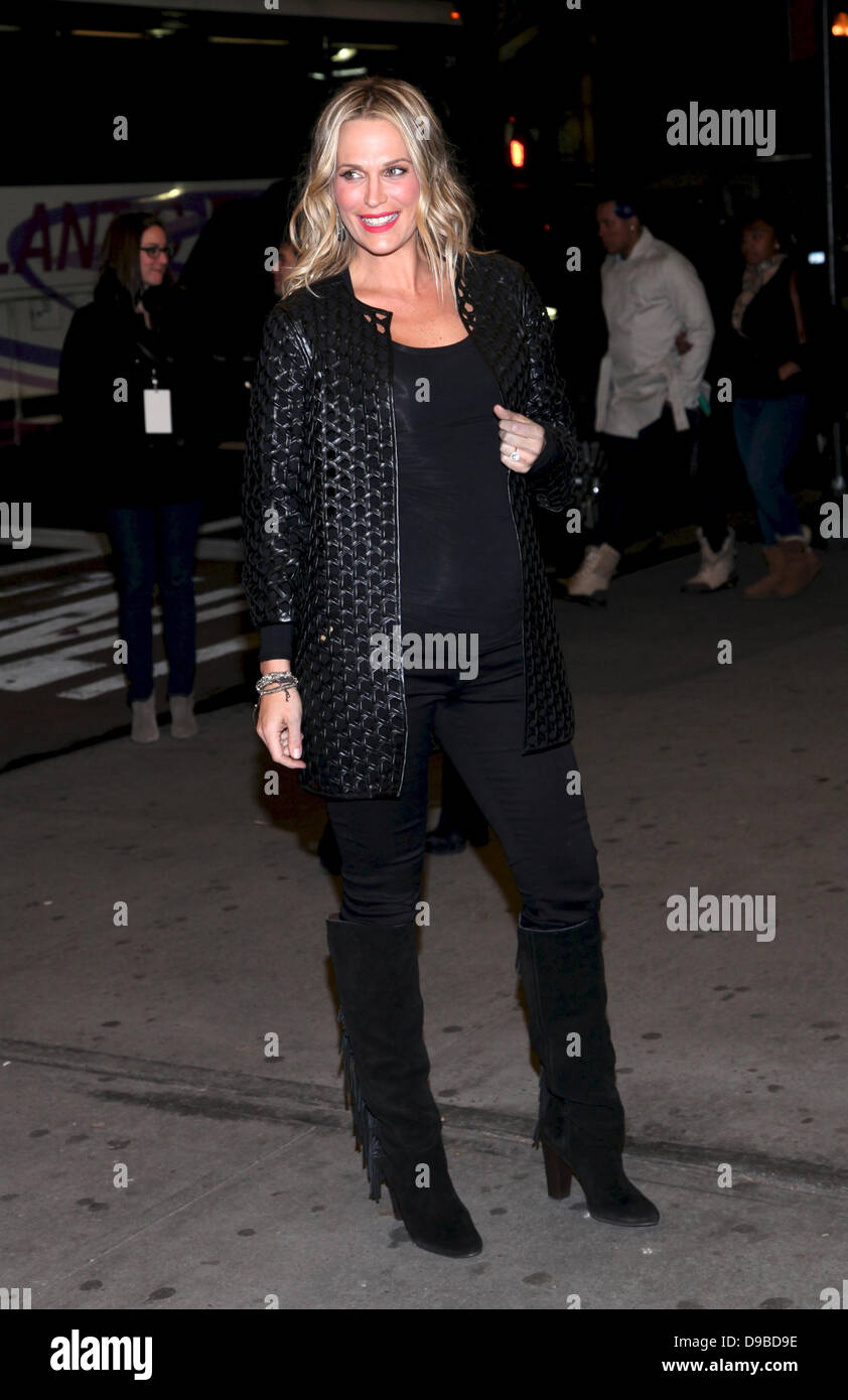 Molly sims mercedes benz fashion week hi-res stock photography and ...