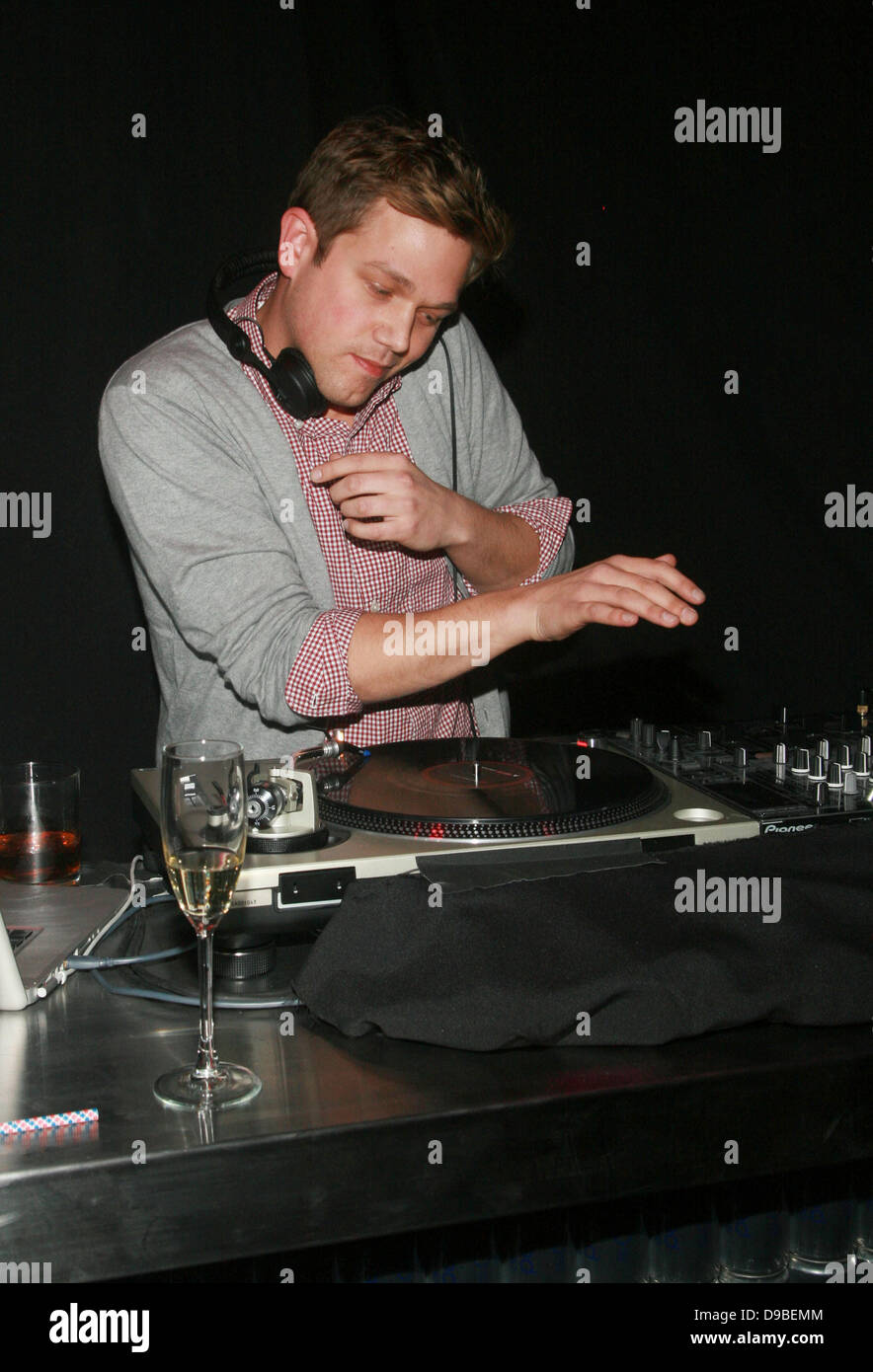 DJ Steve Kreme Mercedes-Benz Fashion Week Fall 2012 - Simon Doonan ...