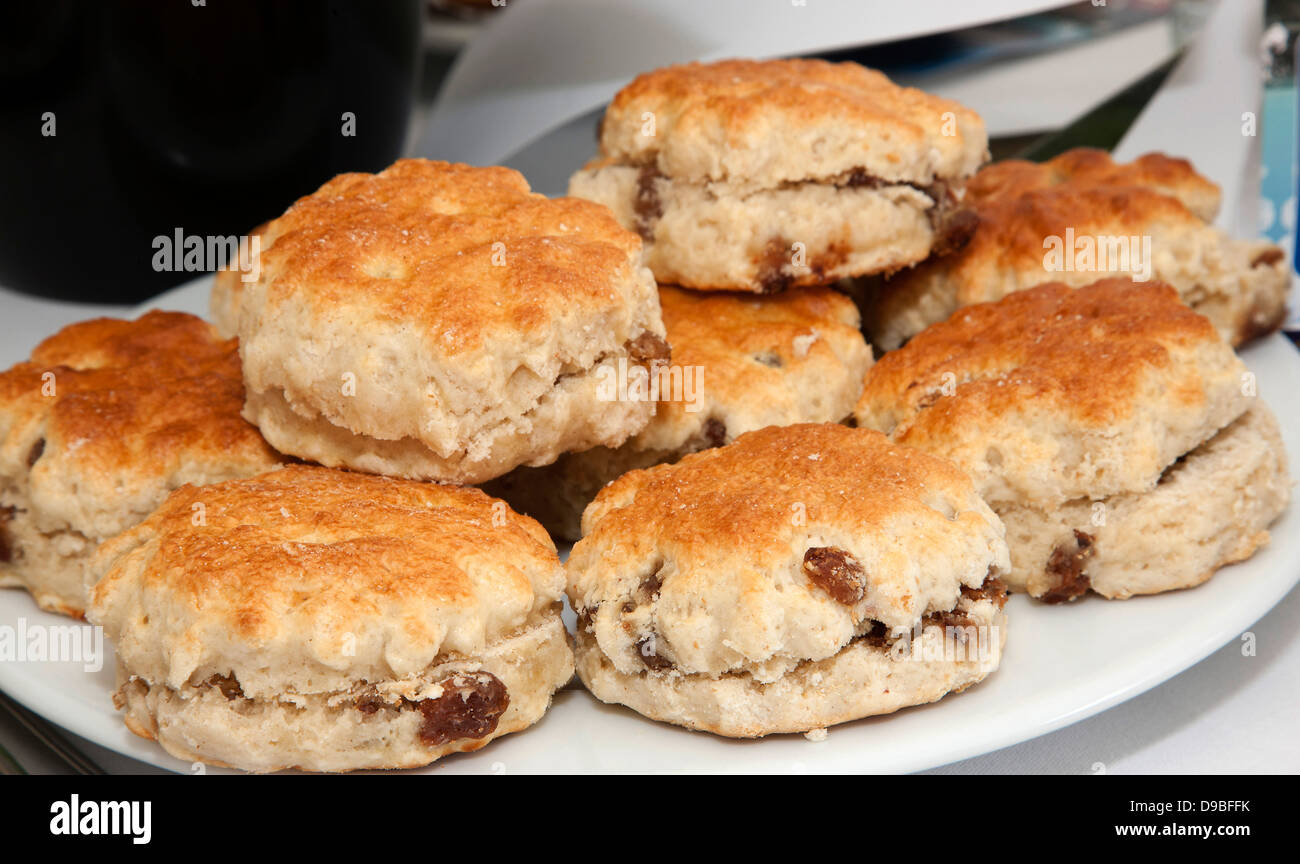 Scones plate hi-res stock photography and images - Alamy