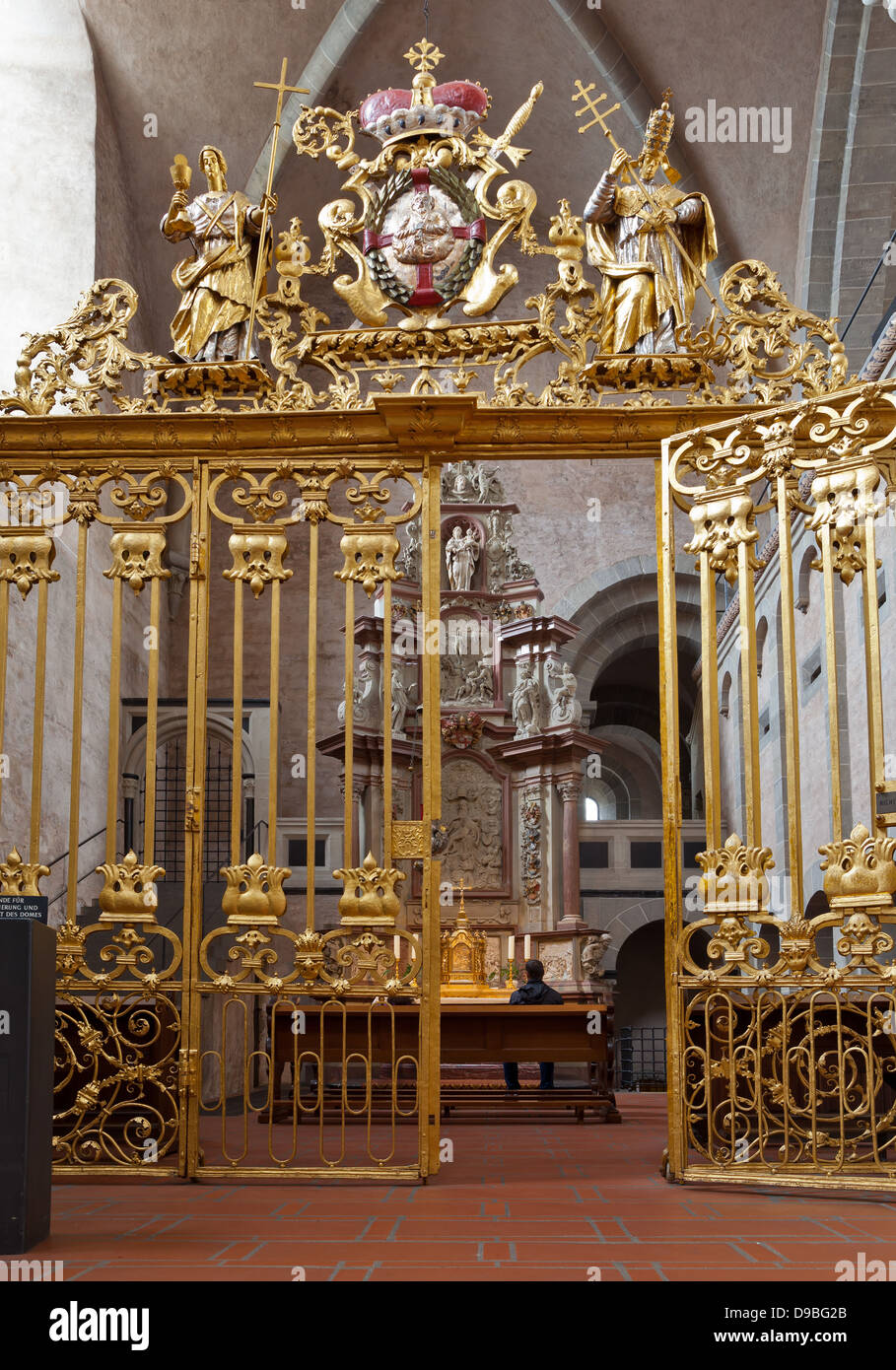 Blessed sacrament altar hi-res stock photography and images - Alamy