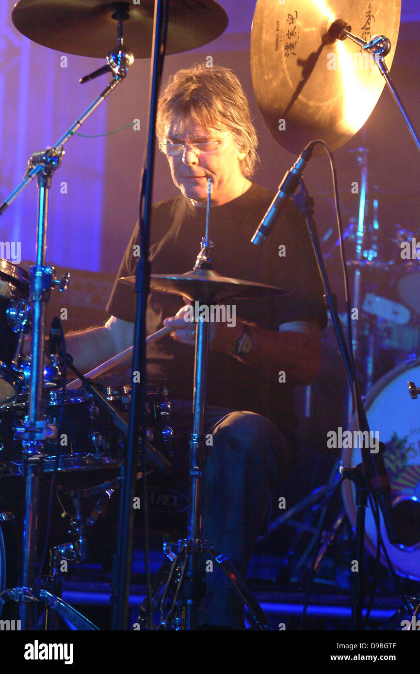 Bob henrit hi-res stock photography and images - Alamy