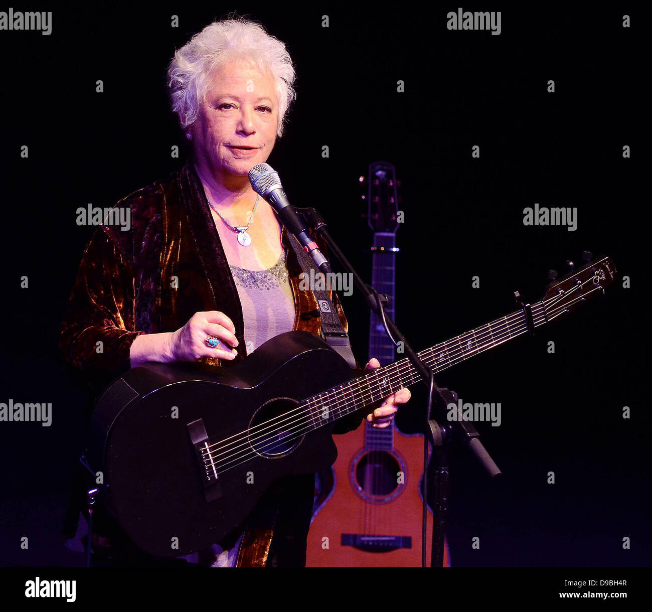 Iconic American singer/songwriter Janis Ian performs at Vicar Street ...