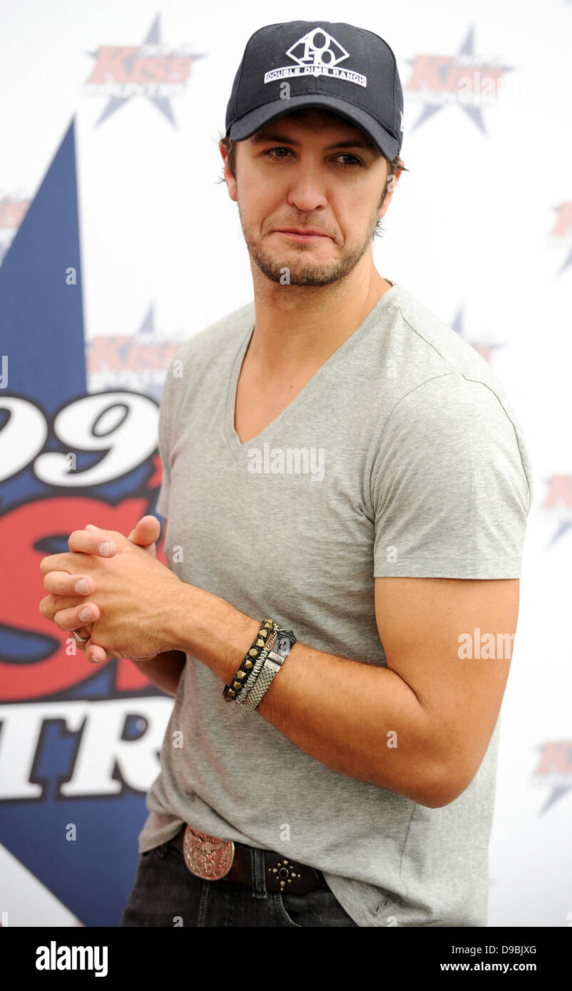 Luke Bryan Without Hat