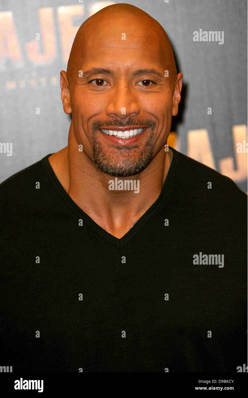 Dwayne Johnson 'Journey 2: The Mysterious Island' premiere Mexico - 27. ...