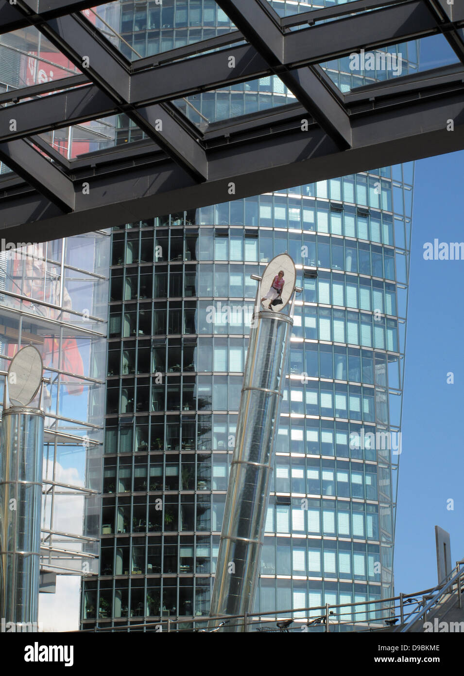 Structures buildings berlin architecture hi-res stock photography and ...