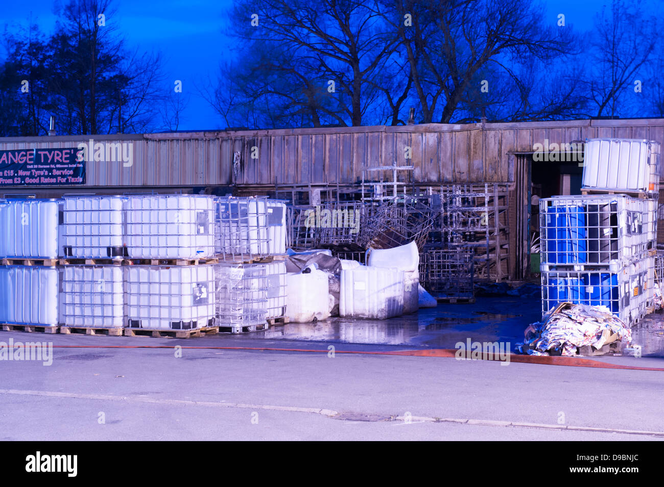 Fire in Chemical IBC Bulk Flammable Hazmat Stock Photo - Alamy