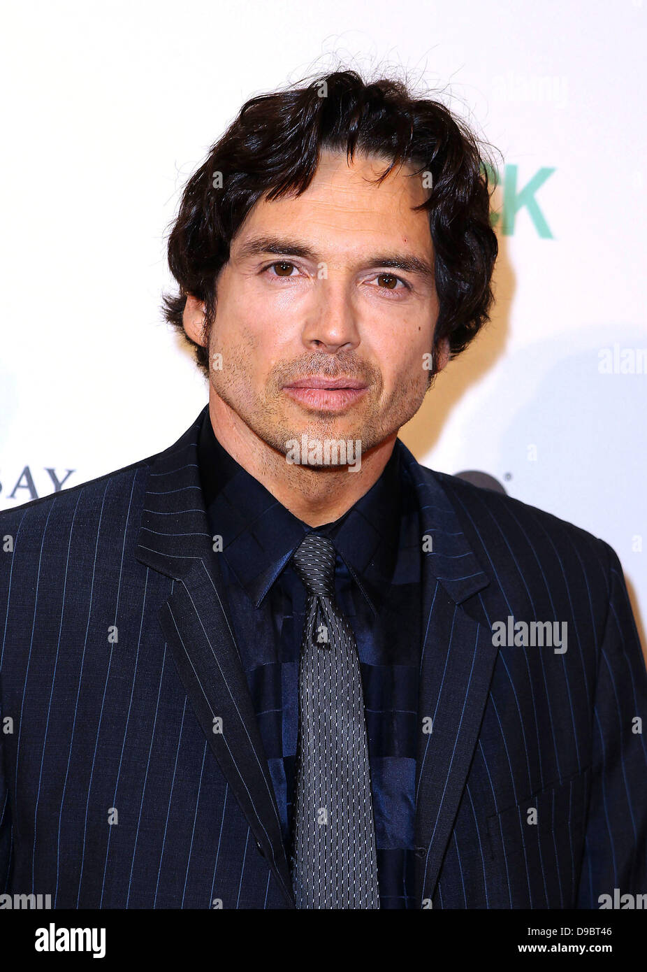Jason gedrick luck hbo series hi-res stock photography and images - Alamy