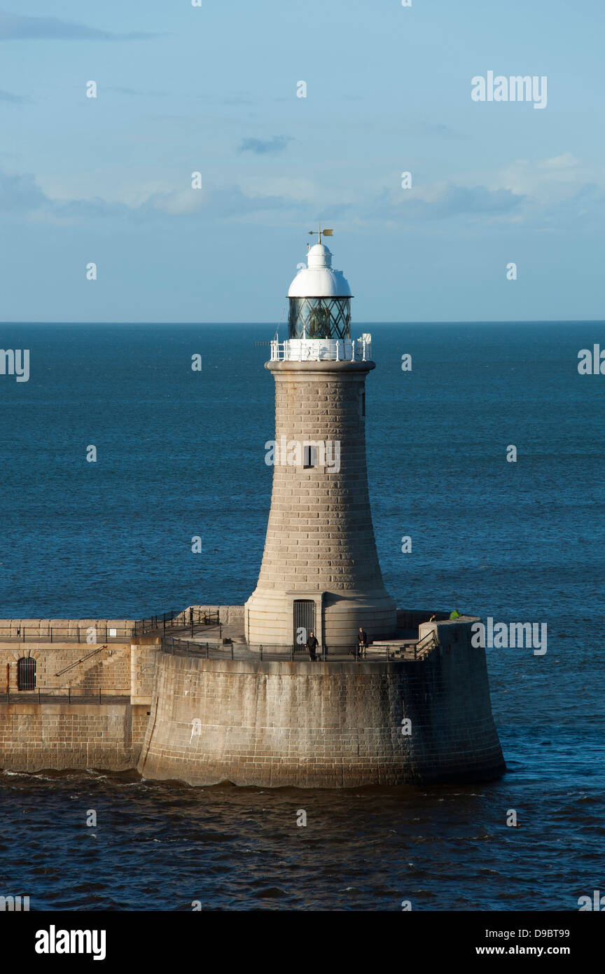 Lighthouse tynemouth hi-res stock photography and images - Alamy