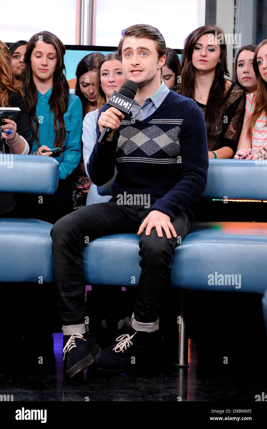 Daniel Radcliffe appears on Much Music's New.Music.Live to promote his ...