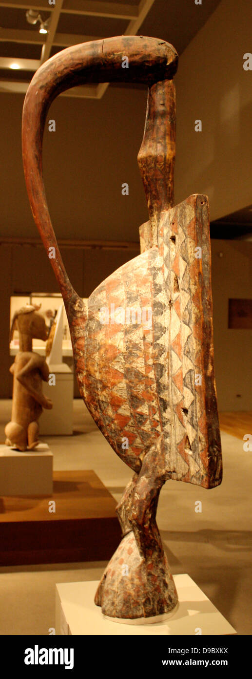 Bird : Cote d'Ivoire : Seaufo 19th-20-th century. Wood, pigment Stock ...