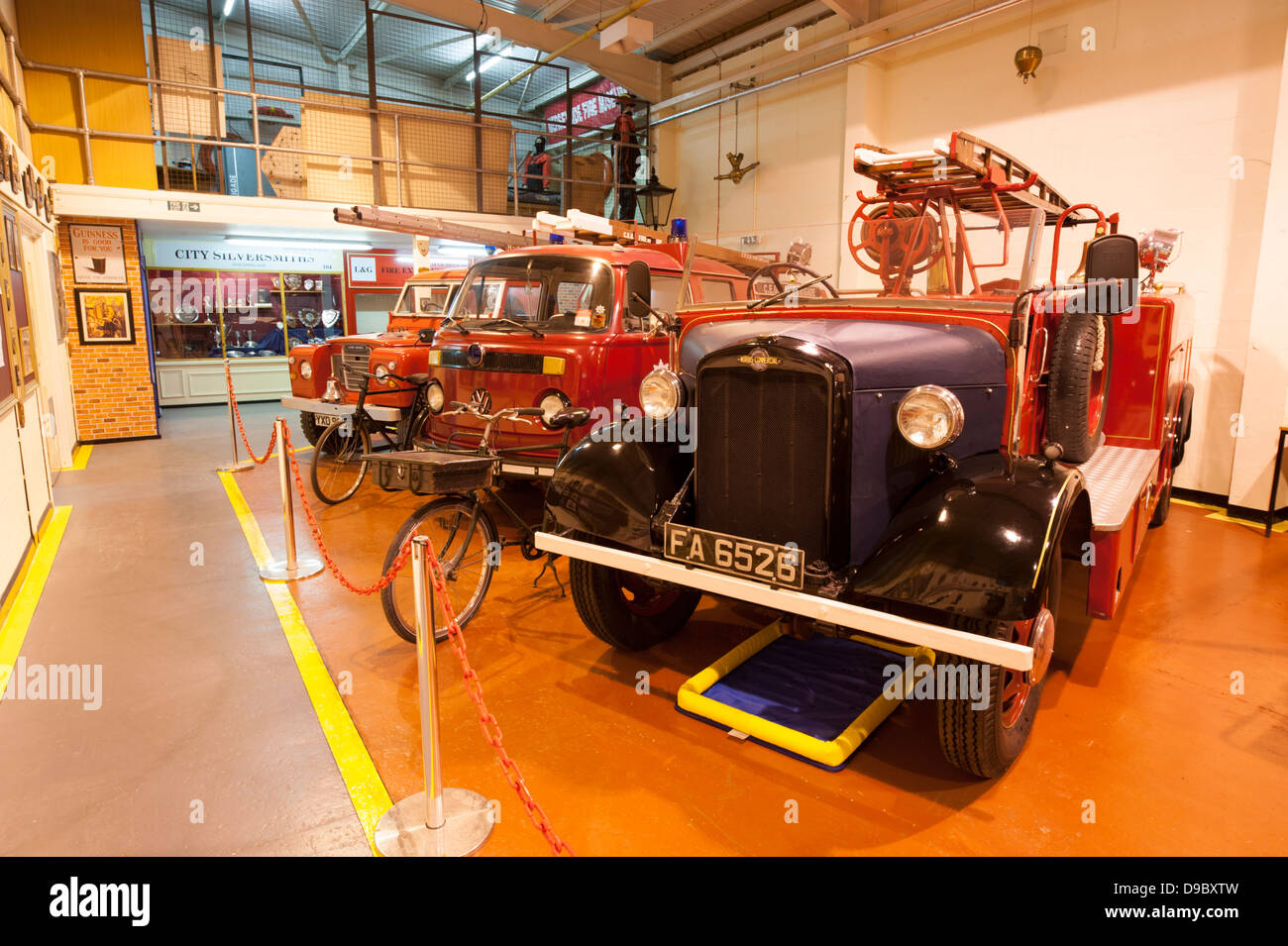 Vintage fire engine hi-res stock photography and images - Alamy