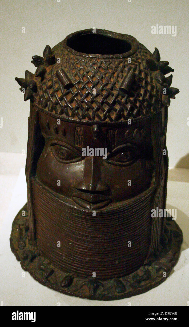 African edo peoples benin kingdom hi-res stock photography and images ...