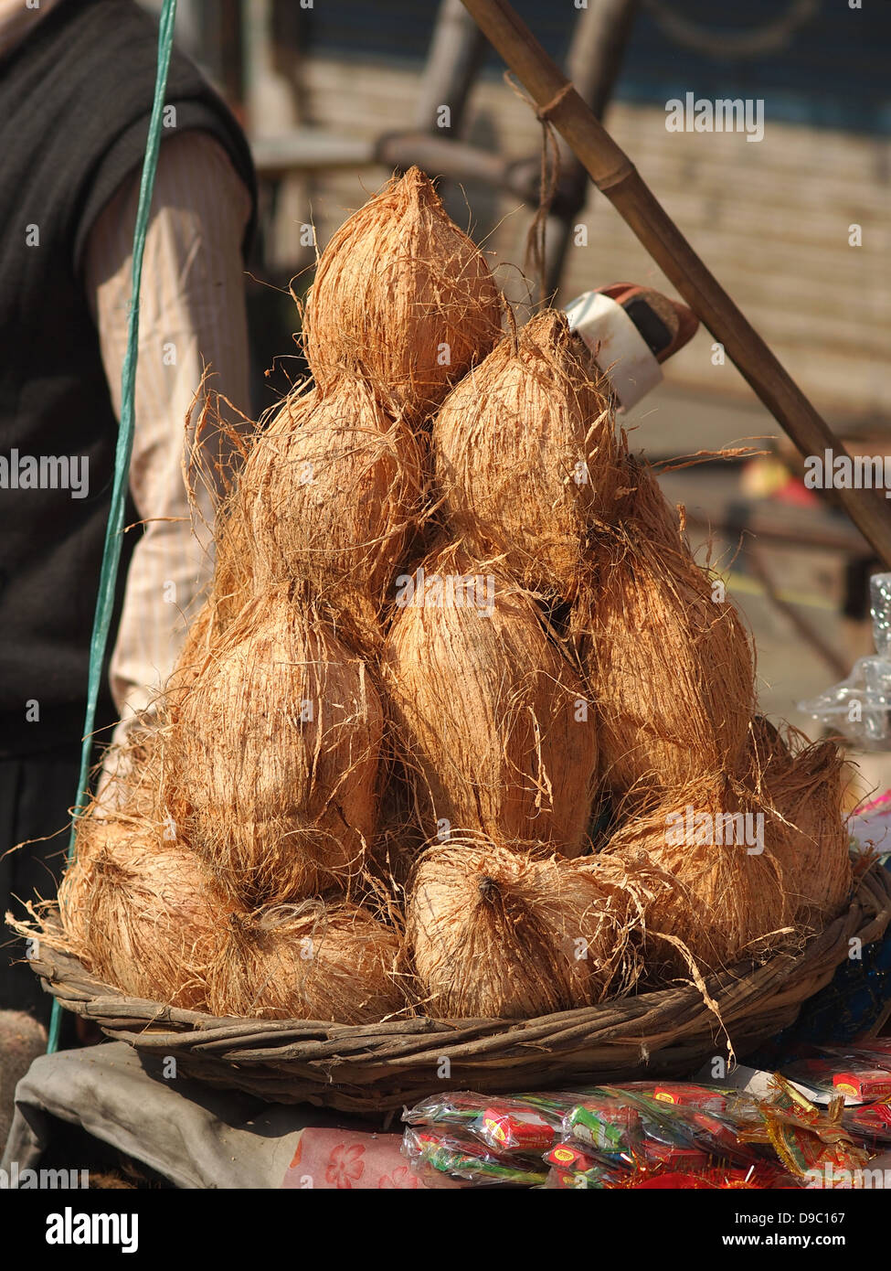 coconuts selling on the street Stock Photo - Alamy